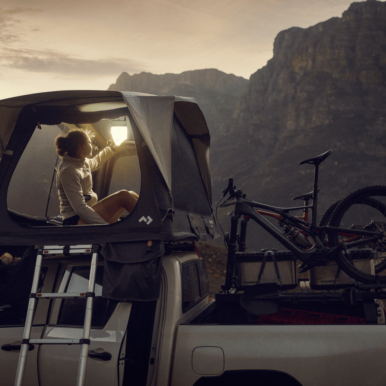 Dometic TRT 140 AIR: Inflatable Rooftop Tent for 2 | Fast Setup ...